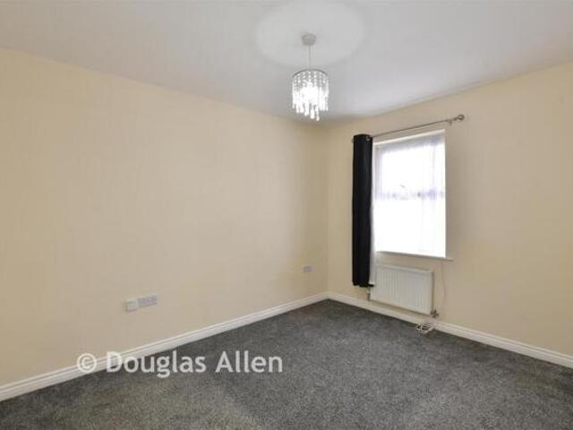 For Sale 2 Bedroom Apartment Dagenham Great London DS98834957