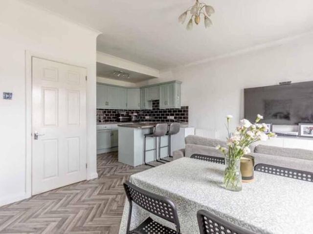 For Sale 2 Bedroom Apartment Datchet Slough DS98834982