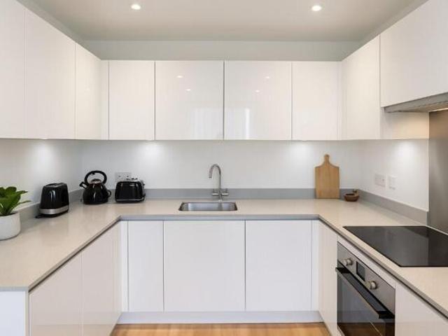 For Sale 2 Bedroom Apartment East Hampshire East Hampshire DLS99572157