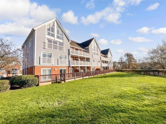 For Sale 2 Bedroom Apartment East Malling Kent DLS100649337