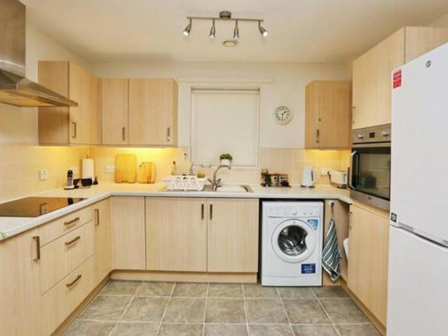 For Sale 2 Bedroom Apartment Eastleigh Hampshire DS100786921