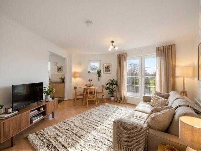 For Sale 2 Bedroom Apartment Edinburgh City Of Edinburgh DS100881566