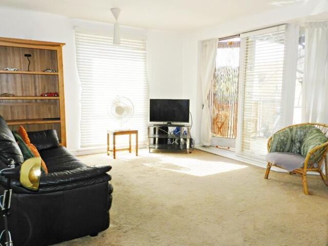 For Sale 2 Bedroom Apartment Enfield Greater London DS101168474