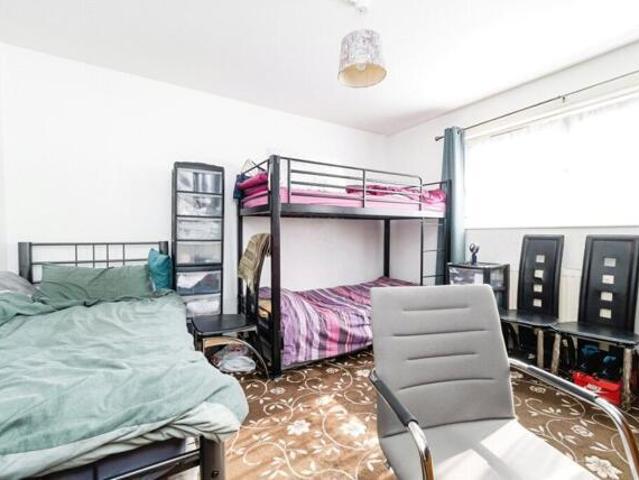 For Sale 2 Bedroom Apartment Epping Forest Greater London DS100541049