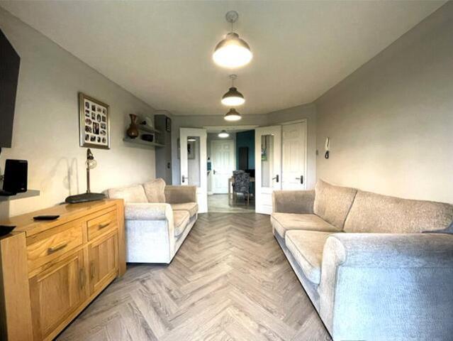 For Sale 2 Bedroom Apartment Farnborough Hampshire DLS100456466