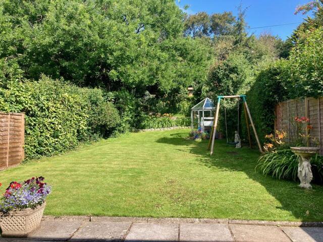 For Sale 2 Bedroom Apartment Glastonbury Somerset DLS101352115