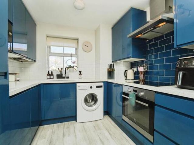 For Sale 2 Bedroom Apartment Gloucester Gloucestershire DS101996228
