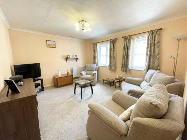 For Sale 2 Bedroom Apartment Gravesend Kent DLS101677131
