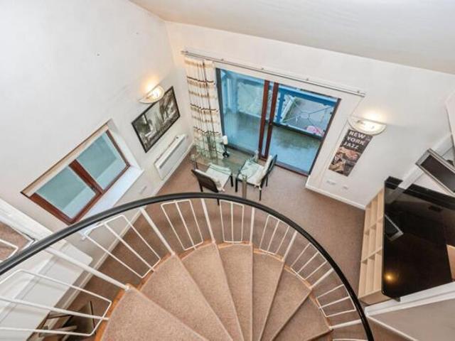 For Sale 2 Bedroom Apartment Gravesend Kent DS101119231