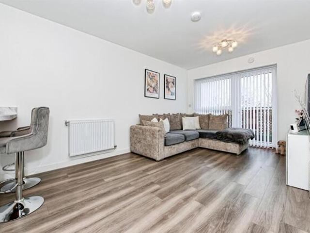 For Sale 2 Bedroom Apartment Grays Essex DS99608535