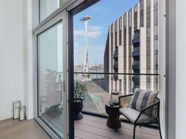 For Sale 2 Bedroom Apartment Greenwich Peninsula London DS102596510