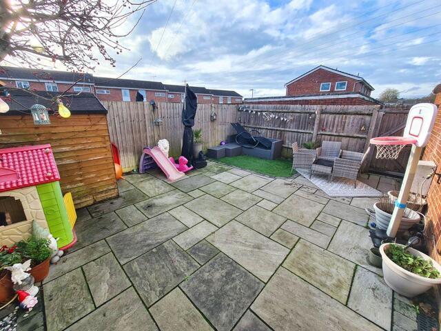 For Sale 2 Bedroom Apartment Hampshire Hampshire DS99688269