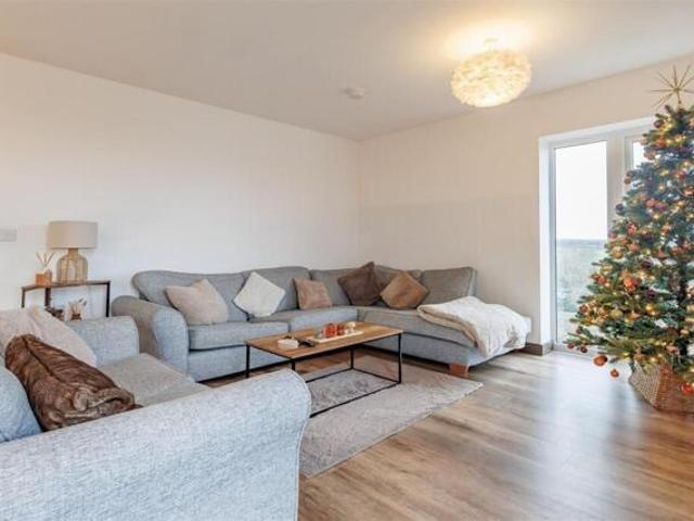 For Sale 2 Bedroom Apartment Harlow Essex DS101059684