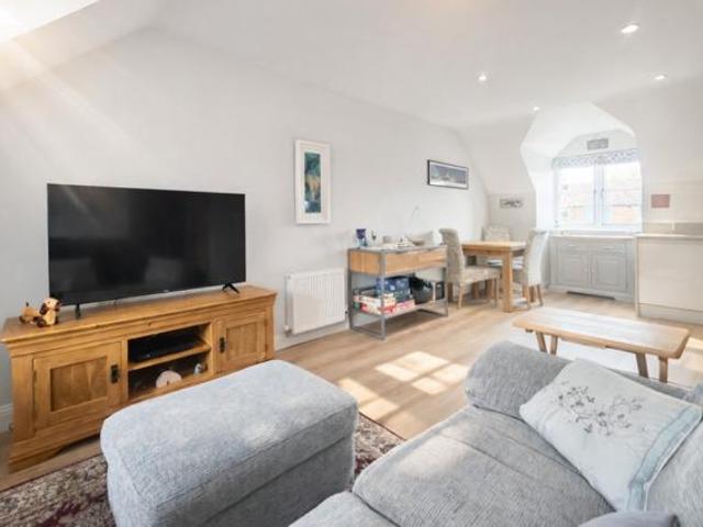 For Sale 2 Bedroom Apartment Harrow Great London DS101351992