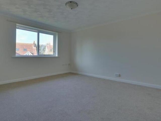 For Sale 2 Bedroom Apartment Havant Hampshire DS98612324