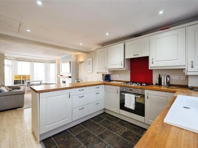 For Sale 2 Bedroom Apartment Hayling Island Hampshire DLS99926081