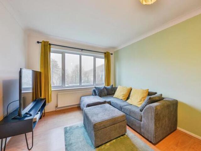 For Sale 2 Bedroom Apartment Hertford Hertfordshire DLS99523943