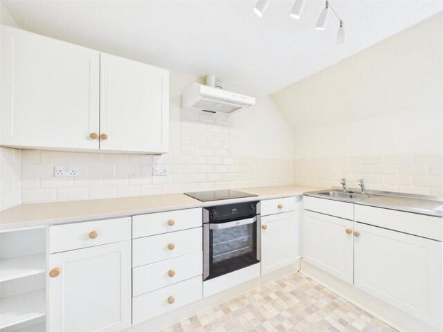 For Sale 2 Bedroom Apartment Holsworthy Devon DS100786567