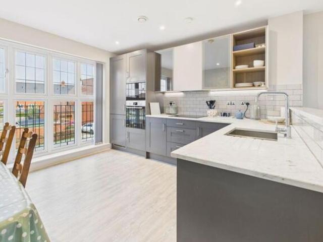 For Sale 2 Bedroom Apartment Horsham West Sussex DLS99344661