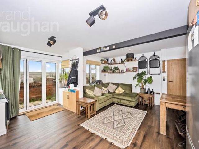 For Sale 2 Bedroom Apartment Hove Brighton And Hove DLS98335773