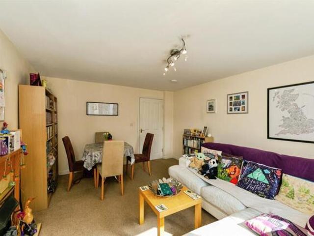 For Sale 2 Bedroom Apartment Hoyland Hoyland DLS98687512