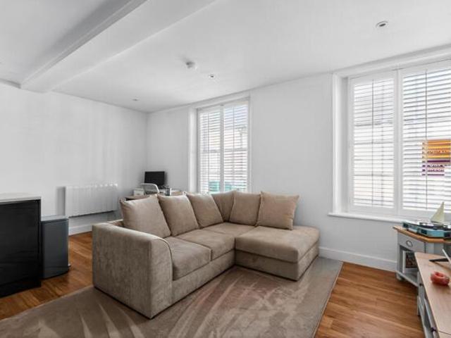For Sale 2 Bedroom Apartment Ingatestone Essex DLS99161389