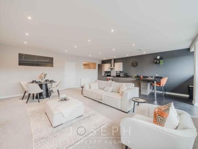 For Sale 2 Bedroom Apartment Ipswich Suffolk DLS98477525