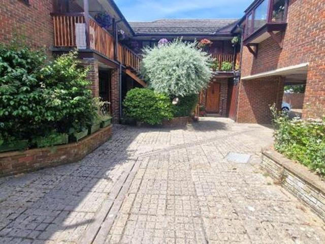 For Sale 2 Bedroom Apartment Isle Of Wight Isle Of Wight DLS100023813