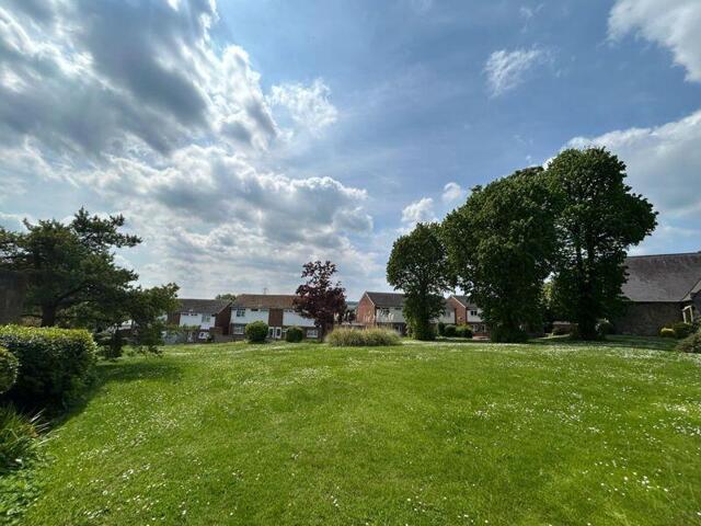 For Sale 2 Bedroom Apartment Kent Kent DLS98718024
