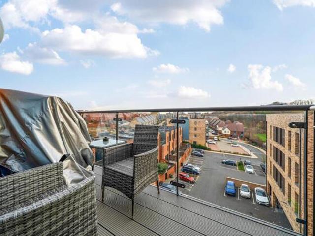 For Sale 2 Bedroom Apartment Kent Kent DS101931801