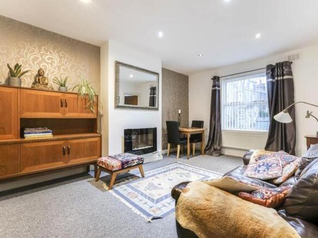 For Sale 2 Bedroom Apartment Leeds Leeds DLS100342864
