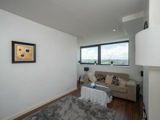 For Sale 2 Bedroom Apartment Leeds Leeds DS99688414