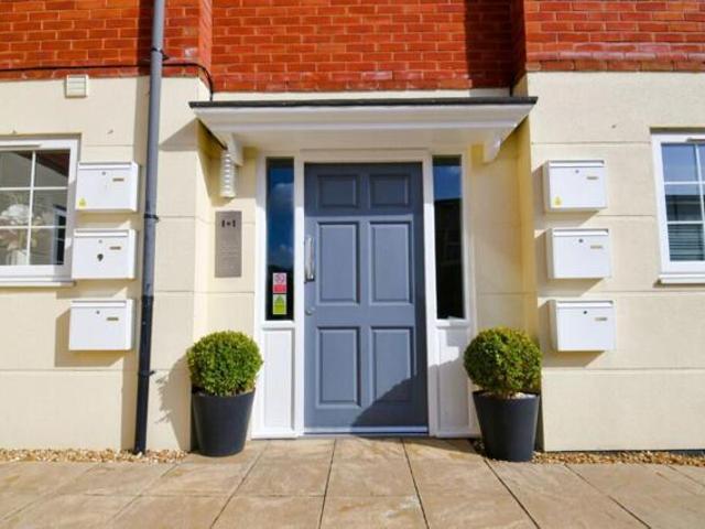 For Sale 2 Bedroom Apartment Leigh Wigan DS101278245