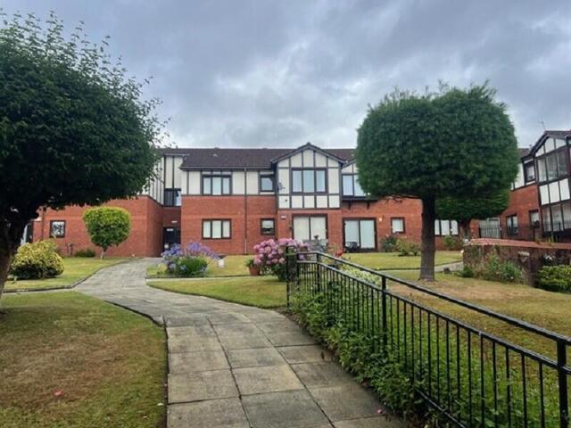 For Sale 2 Bedroom Apartment Liverpool Merseyside DLS100987893