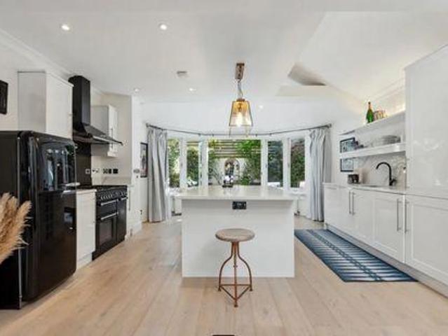 For Sale 2 Bedroom Apartment London England DLS98285180