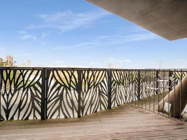 For Sale 2 Bedroom Apartment Londres Greater London DLS101996272