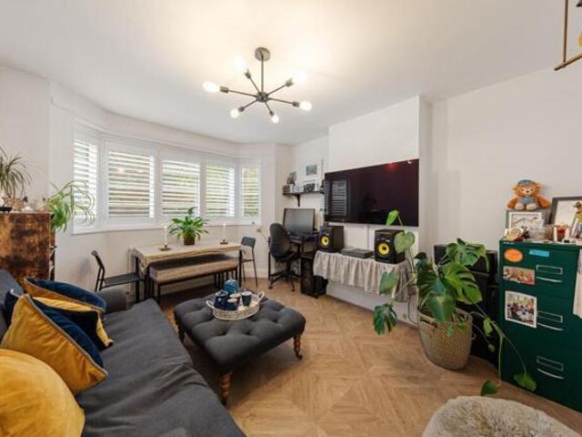 For Sale 2 Bedroom Apartment Londres Greater London DLS98969050
