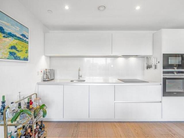 For Sale 2 Bedroom Apartment Londres Greater London DS98119069