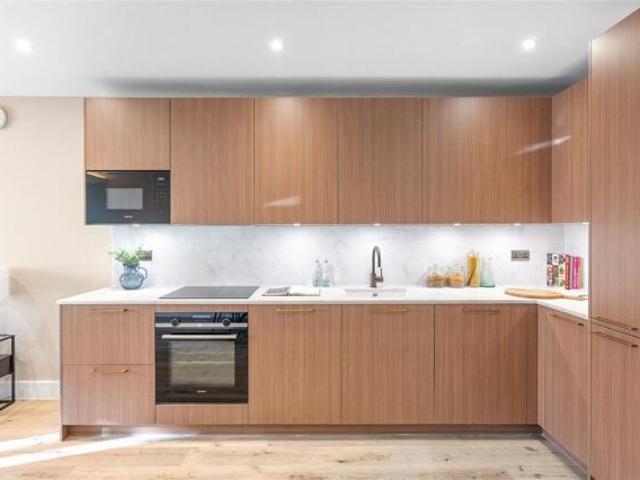 For Sale 2 Bedroom Apartment Londres Greater London DS98278358