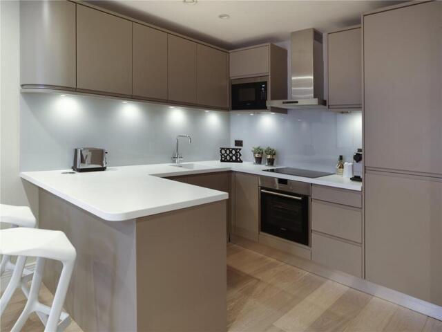 For Sale 2 Bedroom Apartment Londres Greater London DS98278467