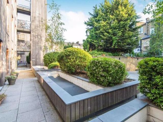 For Sale 2 Bedroom Apartment Londres Greater London DS98718479
