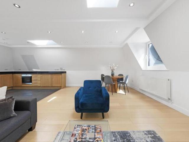 For Sale 2 Bedroom Apartment Londres Greater London DS99688462