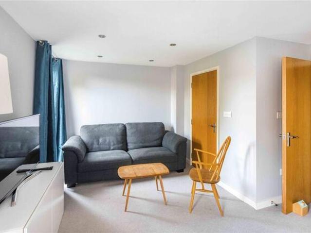 For Sale 2 Bedroom Apartment Londres Greater London DS99895163