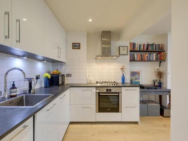 For Sale 2 Bedroom Apartment Londres Greater London DS100786718