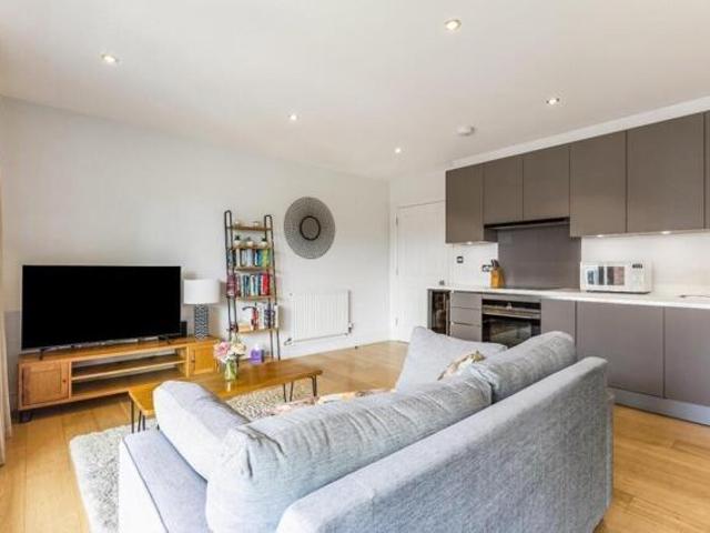 For Sale 2 Bedroom Apartment Londres Greater London DS101674690
