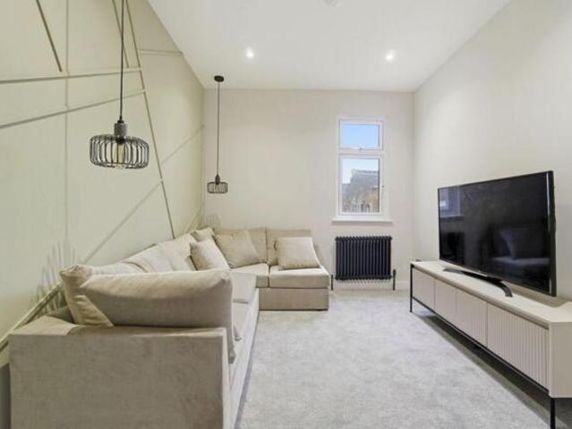 For Sale 2 Bedroom Apartment Londres Greater London DS101676776