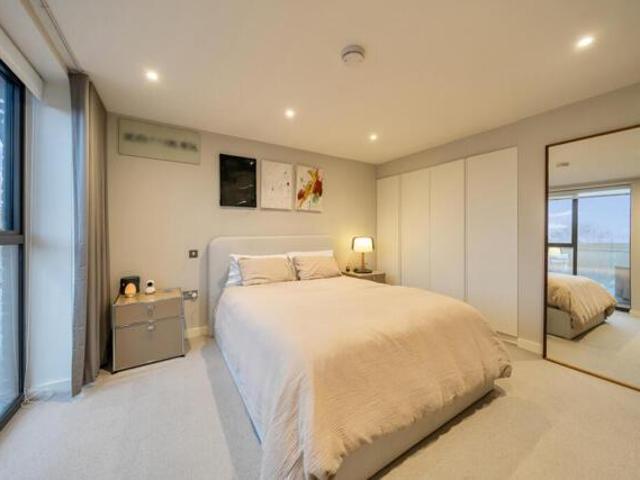 For Sale 2 Bedroom Apartment Londres Greater London DS101676840