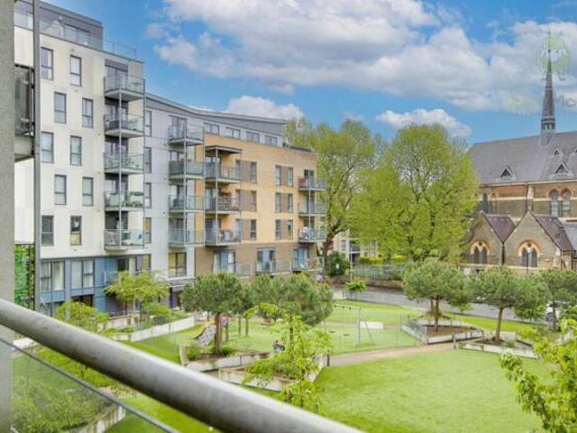 For Sale 2 Bedroom Apartment Londres Greater London DS101677432