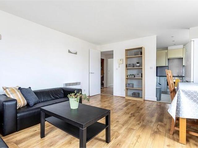 For Sale 2 Bedroom Apartment Londres Greater London DS101677255