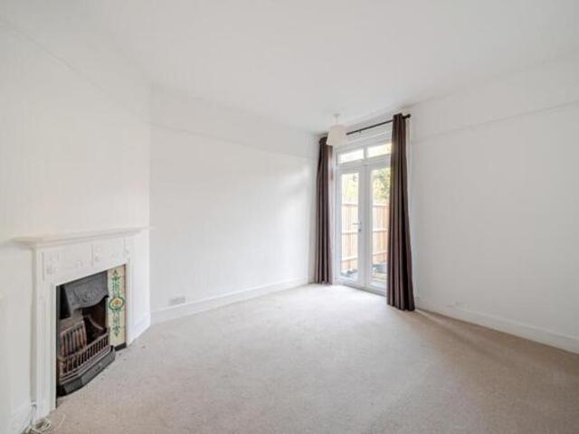 For Sale 2 Bedroom Apartment Londres Greater London DS101955344
